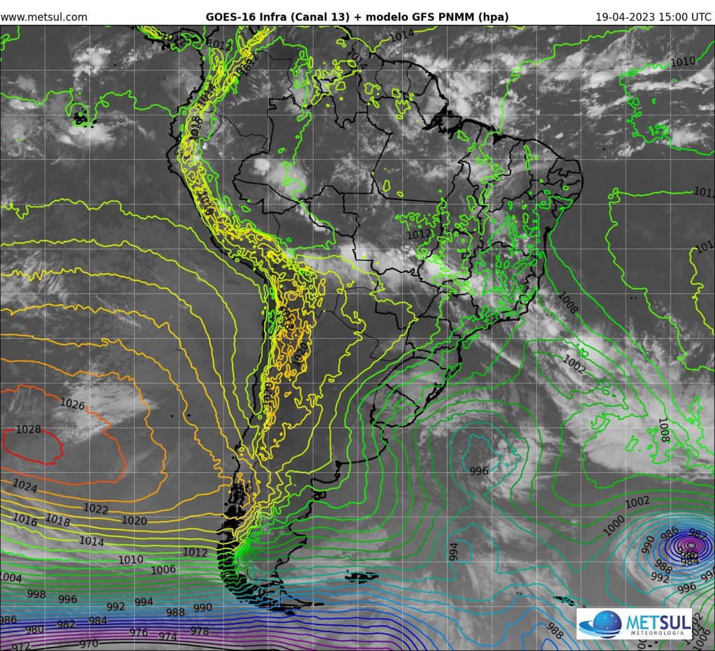 Vento forte já causa transtornos e tendência é se intensificar