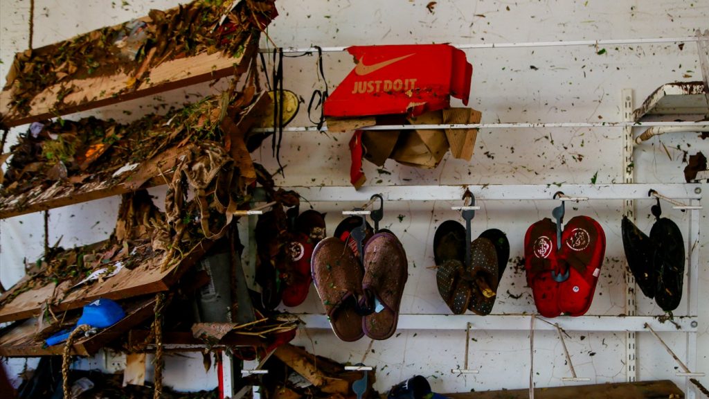 Desolação e perplexidade aumentam com desastre que soma 36 mortos