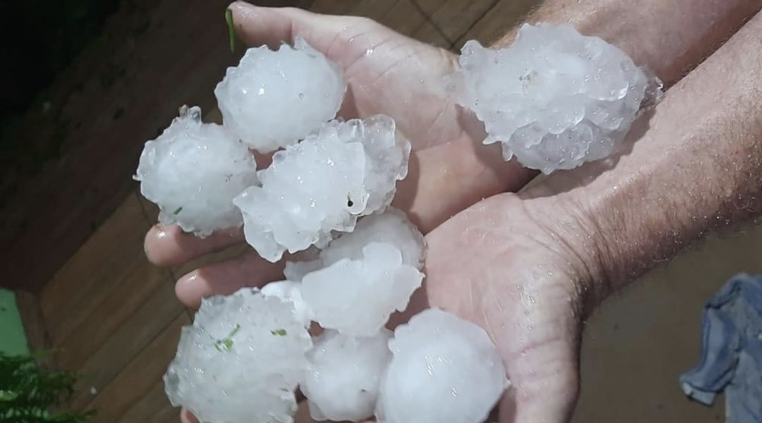 Granizo gigante causa estragos em cidades do Sul do país